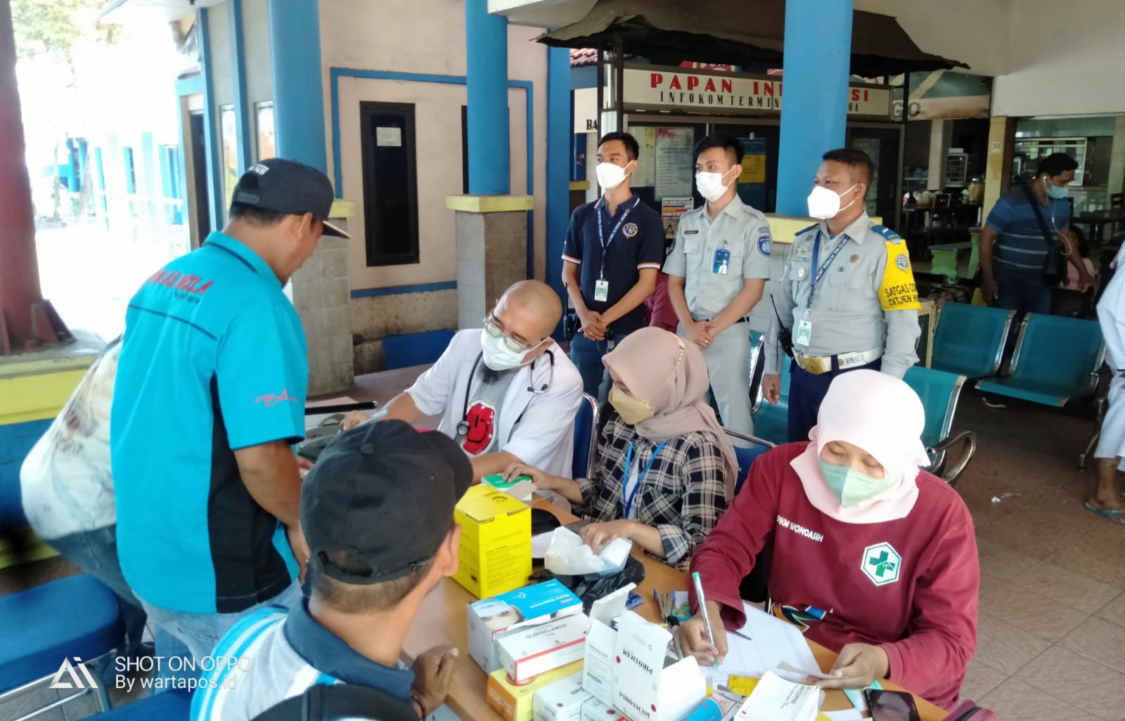Jasa Raharja Berikan Pengobatan Gratis Pada Awak Bus Di Terminal ...