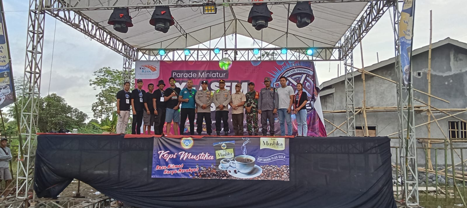 Desa Sentul Gelar Parade Miniatur "X-Asem" Ajang Kreasi Para Penggemar ...